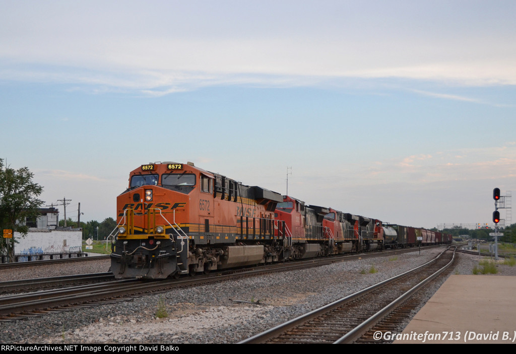 BNSF 6572